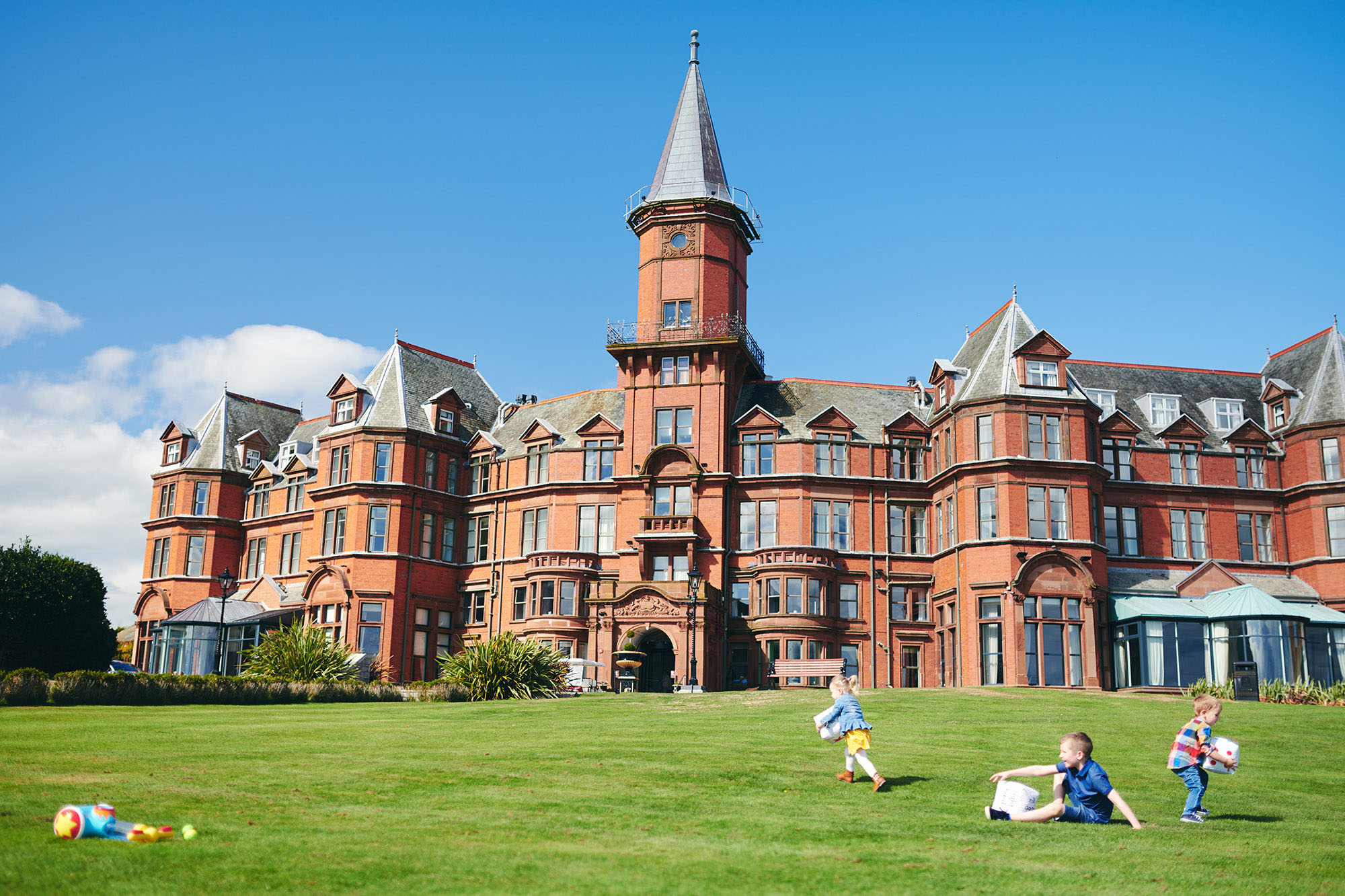 Slieve donard hotel store